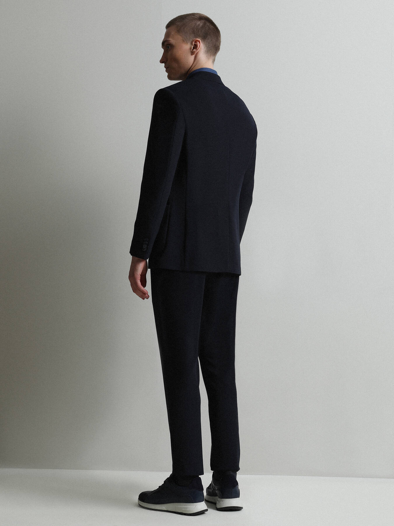 Navy Blue Plain Relaxed Fit Suit